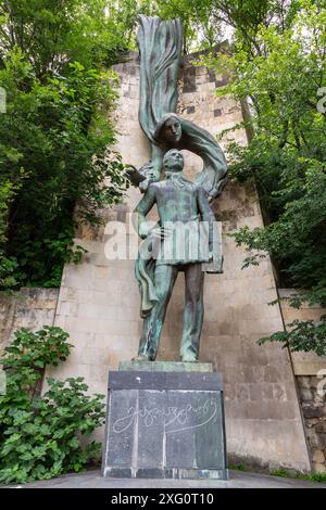 Monument to Galaktion Tabidze, the great poet of the Caucasus in ...