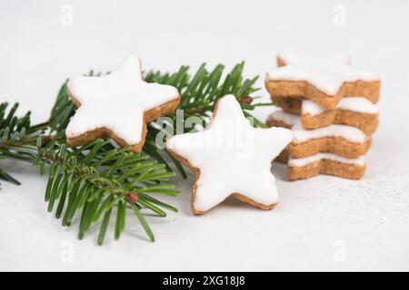 Cinnamon stars, traditional german christmas cookies, gingerbread ...