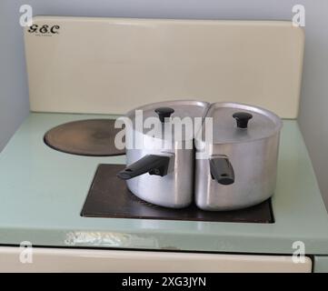 Kitchen and appliances in 1950's period house Stock Photo - Alamy