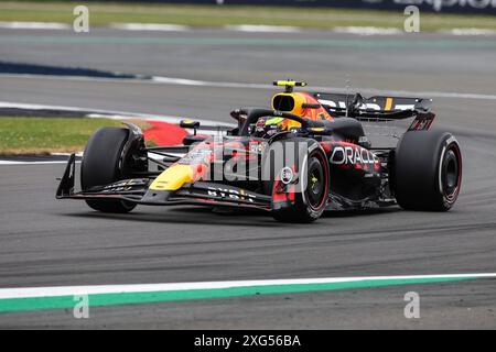 Isack Hadjar 6 (FRA), driving a Oracle Red Bull Racing Car, in the ...