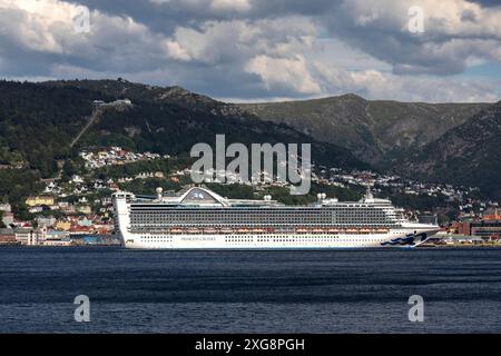 Cruise ship Caribbean Princess about to depart from Jekteviken terminal ...