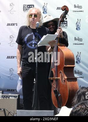 BEVERLY HILLS, CA - JULYE 7: Joe Walsh, Ringo Starr at the Ringo's ...