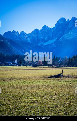 The town of Valbruna at the foot of Montasio Stock Photo - Alamy