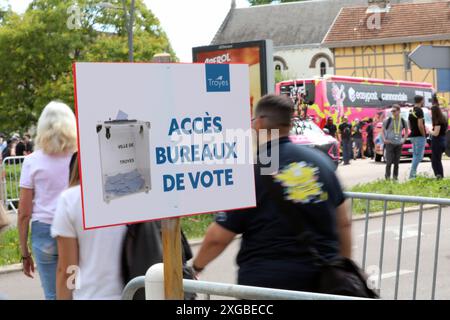 French election. Polling Booth. France Stock Photo - Alamy