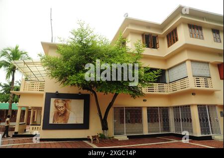 Residence of Sheikh family in Tungipara, Gopalganj (Beside Mausoleum of ...
