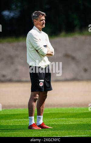 Alexander Blessin (FC St. Pauli, Trainer) GER, FC St. Pauli vs. SV ...
