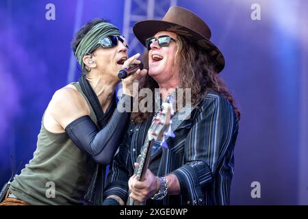 Gary Cherone and Pat Badger of Extreme at Tons of Rock Festival in ...