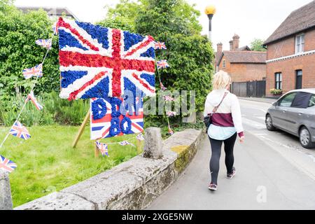 80th Anniversary of D-Day ‘Flag of Peace’ seen at Sevenoaks district ...