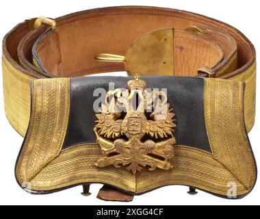 A pair of Russian epaulettes for a poruchik, an officer's cartridge box ...