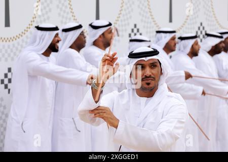Traditional male Arab dance group, Saudi Arabia Stock Photo - Alamy