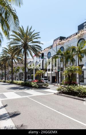 Rodeo Drive, luxury shopping street in Beverly Hills, Los Angeles ...