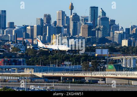 Rex Airlines Boeing 737 aircraft landing at Sydney Airport. Airplane ...