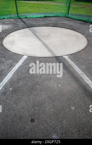 empty discus and hammer throwing ring outdoors Stock Photo - Alamy