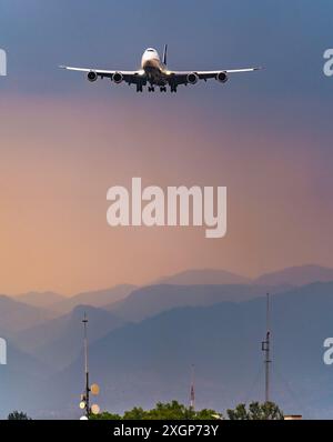 A world connected with thousands of commercial and private jets of ...