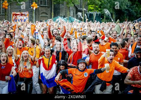 AMSTERDAM - Dutch fans during the semi-final in the Westergasfabriek at ...
