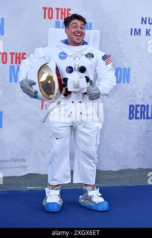 Johny Münster bei der Deutschlandpremiere von FROM THE WORLD OF JOHN ...