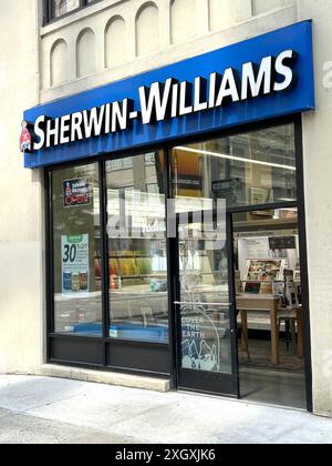 Sherwin-Williams store, building exterior detail, New York City, New ...