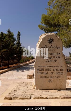 Rock marker, holy mountain Moses, Mount Nebo (Jabal Nibu), AbÇŽrim ...