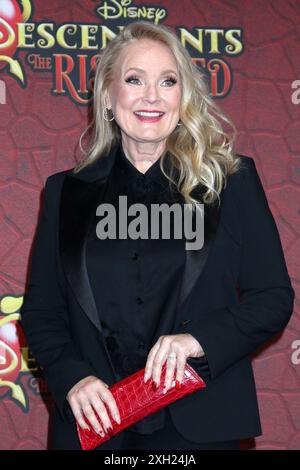 Suzanne Todd at arrivals for DESCENDANTS: THE RISE OF RED Premiere, The ...