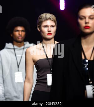 Jermaine Kokou und Lea Oude Engberink bei der Kino-Preview zur 20 ...