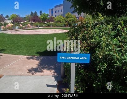 Safe Dispersal sign on courtyard of the Wilma Chan Highland Hospital ...