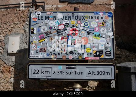 Road sign in Bedoin at the start of the famous cycling climb of Mont ...
