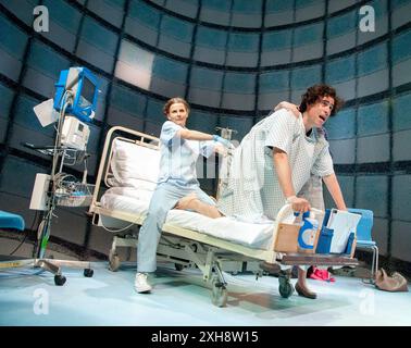 l-r: Louise Brealey (Natasha), Stephen Mangan (Ed), Lisa Dillon (Lisa ...