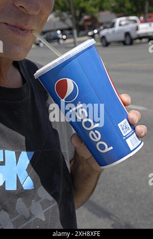 LEWISTON/IDAHO /USA- American male drink pepsi 29 May 2014 (Photo by ...