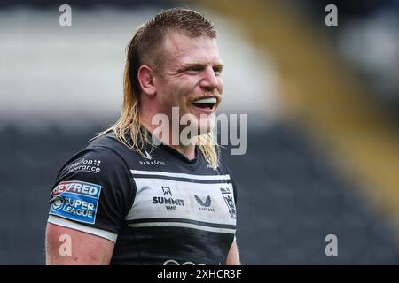 Brad Fash (17) of Hull FC directs his team mates in, on 9/4/2021 ...
