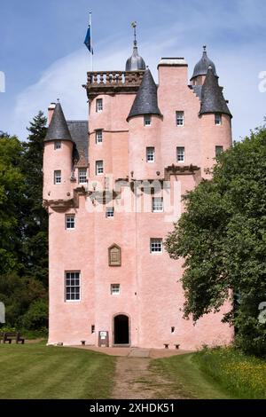 Craigievar Castle one of the most iconic Scottish castle Stock Photo ...