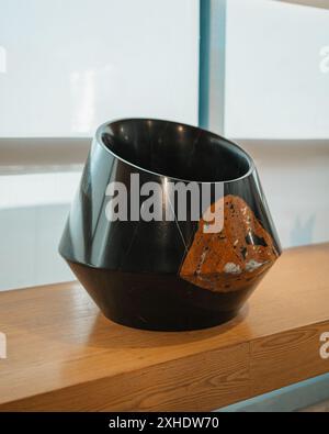 Black Marble Egg Sculpture Display Stock Photo - Alamy