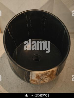 Black Marble Egg Sculpture Display Stock Photo - Alamy