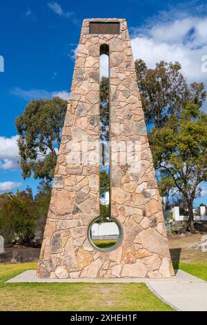 The Big Thermometer located next to the Stanthorpe Visitor Information ...