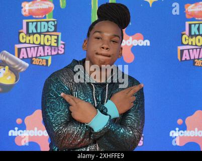 Terrence Little Gardenhigh arrives at the Nickelodeon Kids’ Choice ...