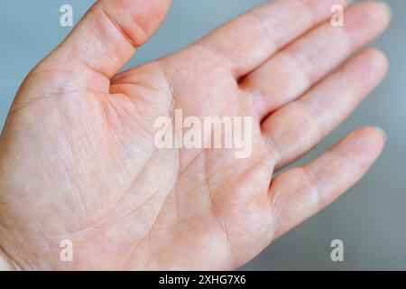 female hand palm with life lines Stock Photo - Alamy