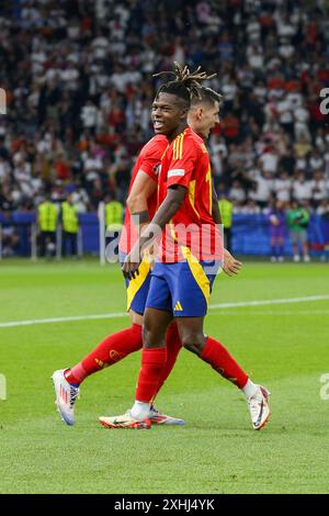 Nico Williams of Athletic Club celebrates a goal 0-2 during the Spanish ...