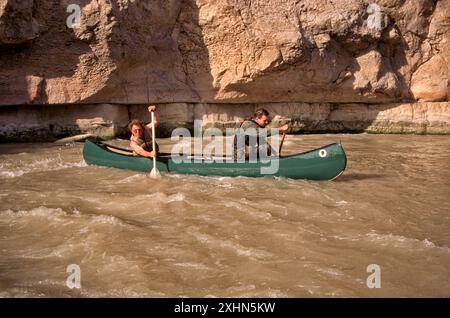Canoeists at rapids in Bullis Canyon, The Lower Canyons of Rio Grande ...