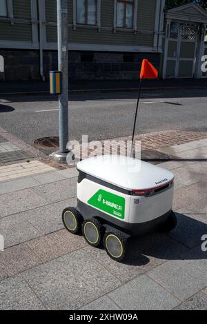 Autonomous delivery robot, Oulu Finland Stock Photo - Alamy
