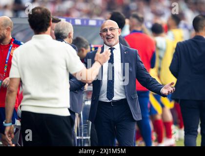 Head coach Luis de la Fuente of Spain during the International Friendly ...