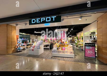 Deko Einrichtungskette Depot. Depot Filiale in den Riem Arcaden in ...