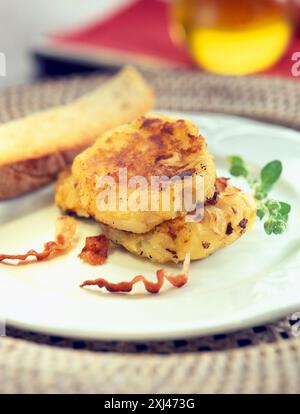 Focus on a slice of cabbage Stock Photo - Alamy