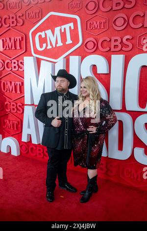 Actor PAUL WALTER HAUSER and wife AMY ELIZABETH BOLAND walk the red ...