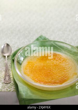 Pear Crème brûlée Stock Photo - Alamy