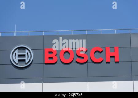 Logo of Robert Bosch GmbH on the facade of a building, Waiblingen ...