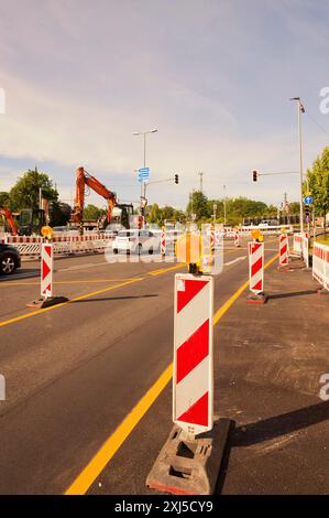 Roadworks, traffic congestion, traffic situation, obstruction, traffic ...