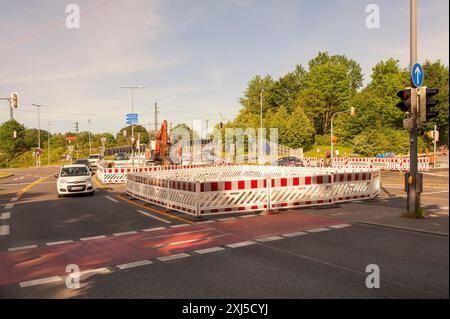 Roadworks, traffic congestion, traffic situation, obstruction, traffic ...