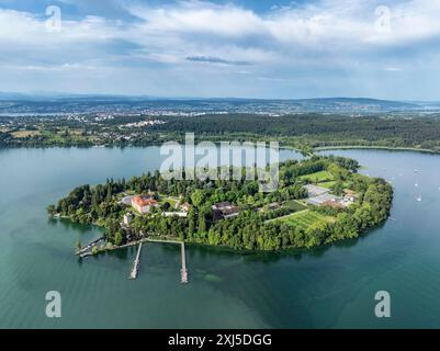 AERIAL VIEW. Mainau Island with its Baroque Castle and arboreal park ...