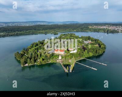 AERIAL VIEW. Mainau Island with its Baroque Castle and arboreal park ...