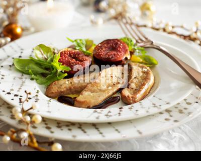 Pan-fried foie gras with figs Stock Photo - Alamy