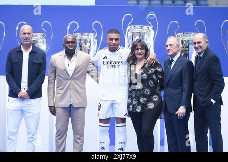 Kylian MBappe and President of Real Madrid Florentino PEREZ during the ...